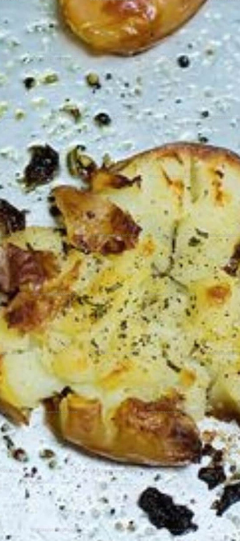 Rustic Smashed Spuds: The Pioneer Woman's Crash Potatoes Recipe - Urban ...